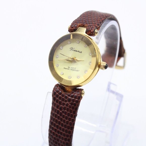 Vionna | Accessories | Vintage Vionna Watch Women Gold Tone Stainless ...